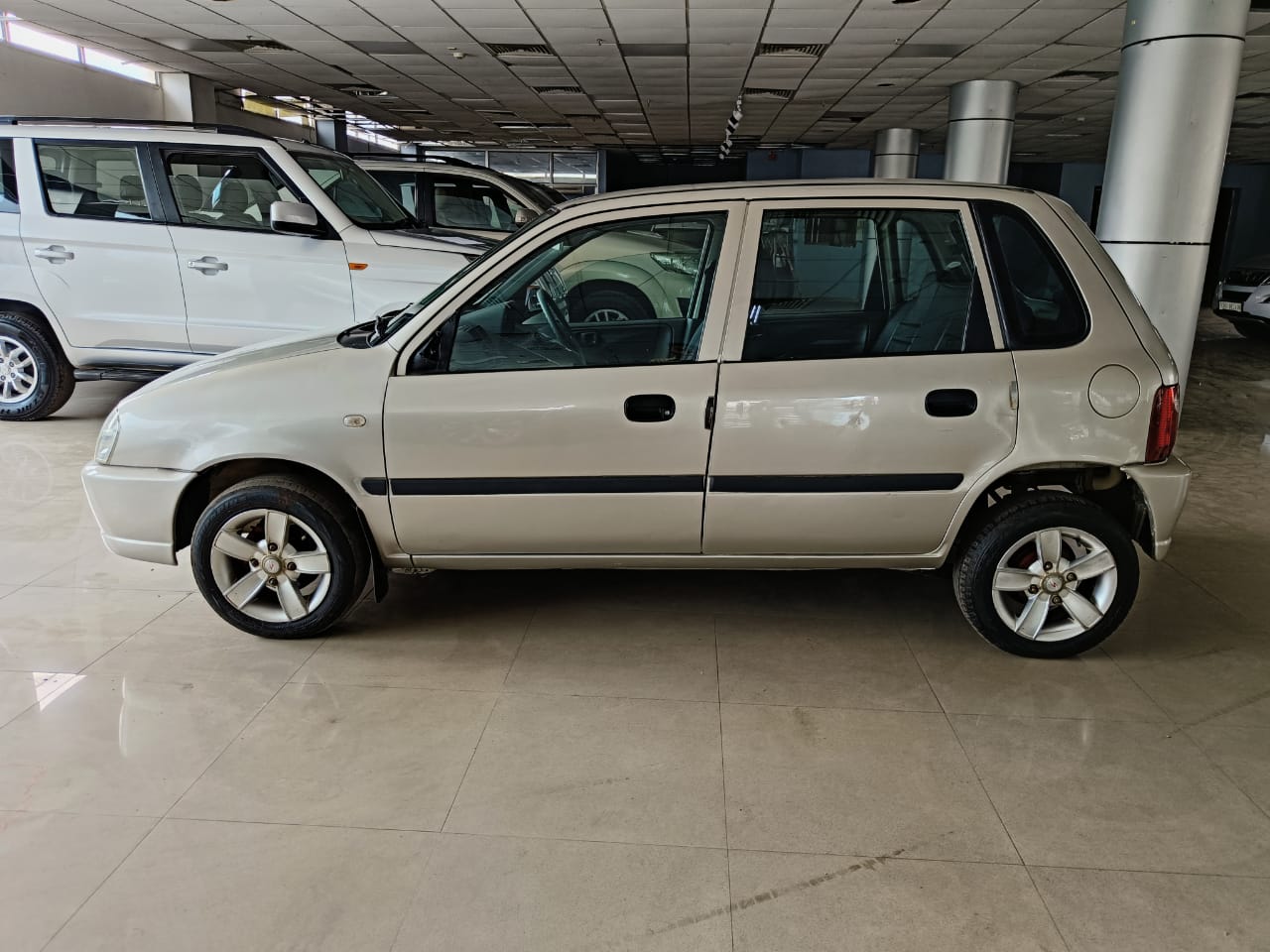 Used Maruti Suzuki Zen LX in Chandigarh 2004 model, India at Best Price.