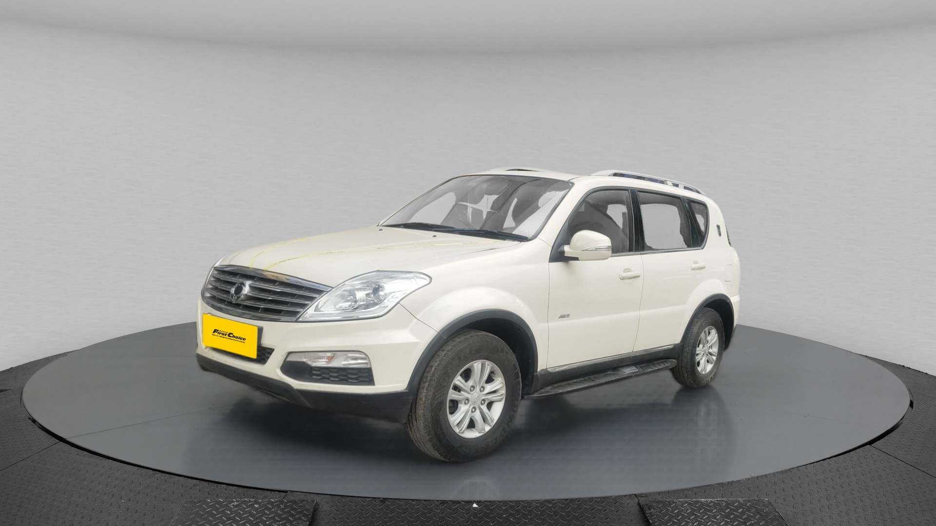 Used SsangYong Rexton W RX7 in Pathankot 2015 model, India at Best Price.