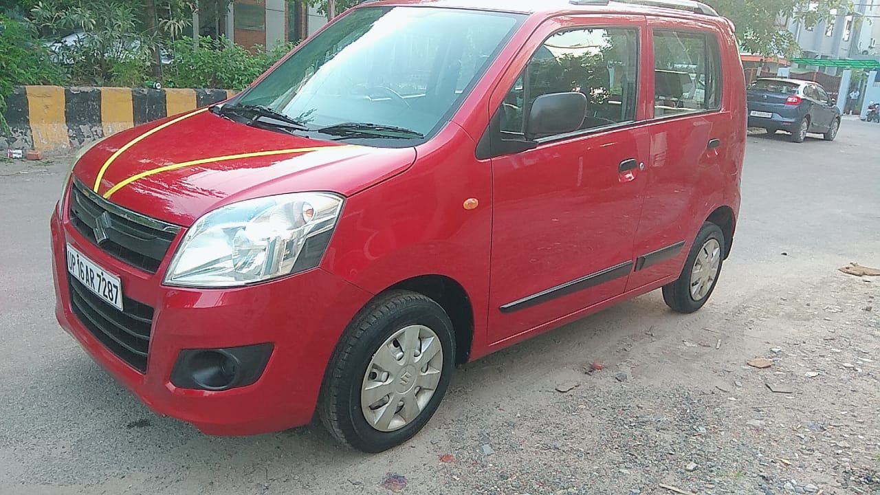Used Maruti Suzuki Wagon R LXI 1.0 BS IV in Noida 2013 model, India at Best Price.