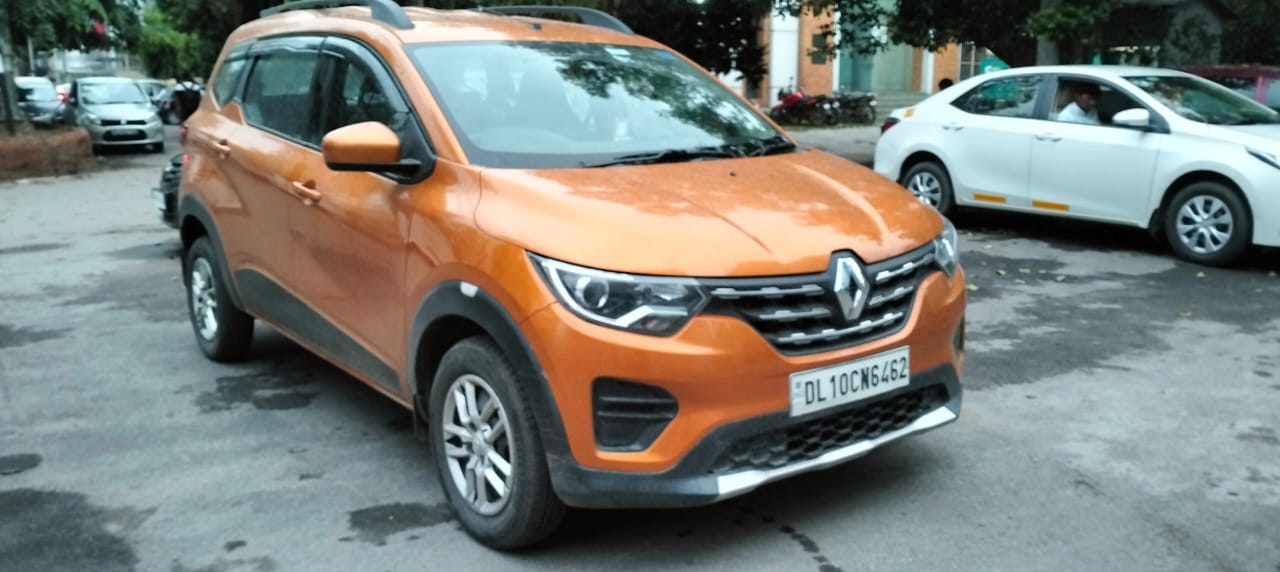 Used Renault Triber RXT in Noida 2019 model, India at Best Price.