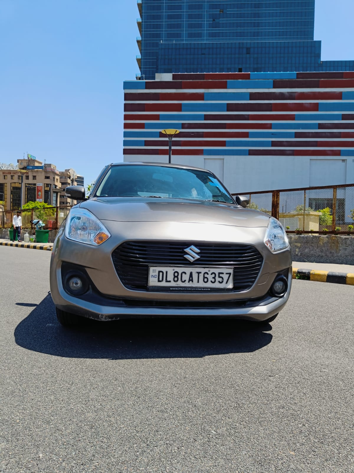 Used Maruti Suzuki Swift VXI AGS BS IV in Noida 2018 model, India at ...