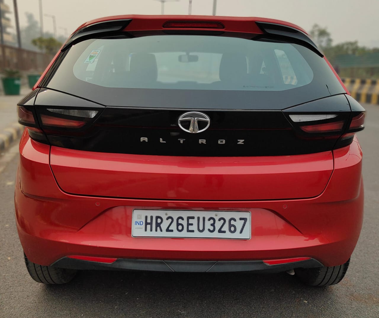 Tata Altroz Xm Petrol Plus - Mahindra First Choice