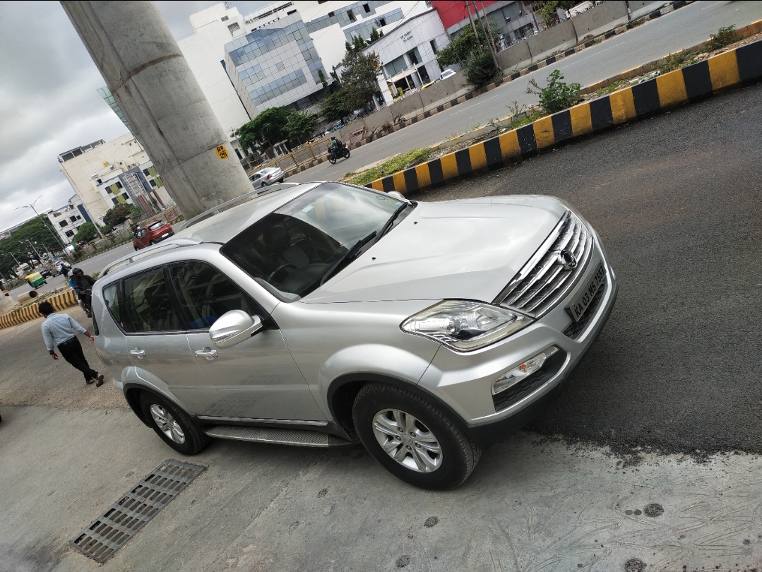 Used SsangYong Rexton W RX5 in Bangalore 2013 model, India at Best Price.