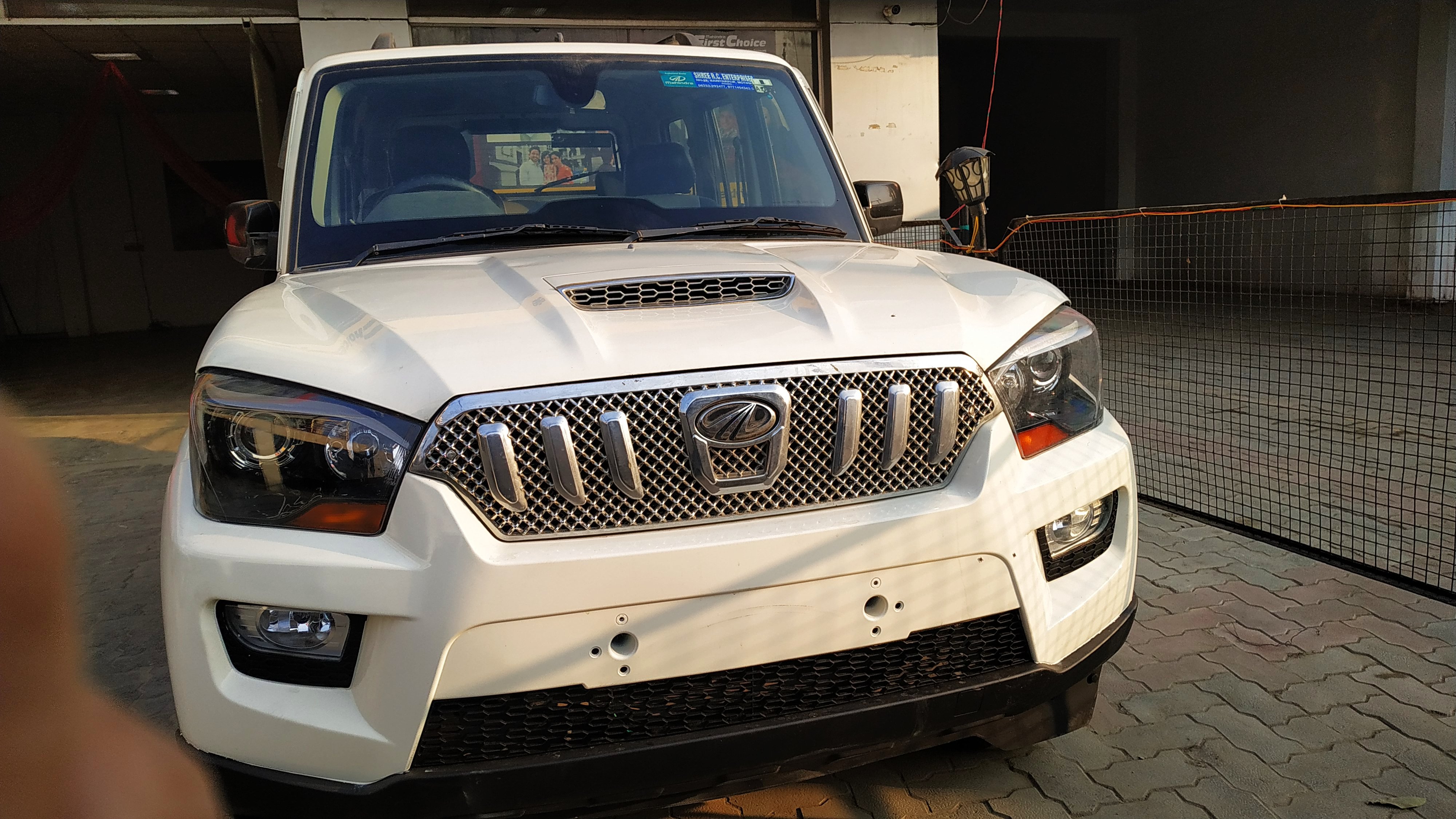 Used Mahindra Scorpio S10 2WD in Motihari 2015 model, India at Best Price.