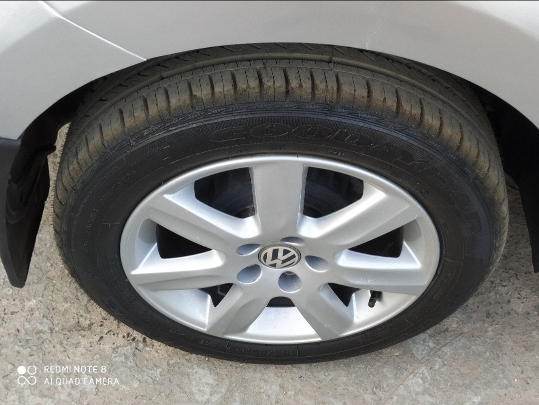 Used Volkswagen Polo 1.2 Highline Petrol in Noida 2012 model, India at ...