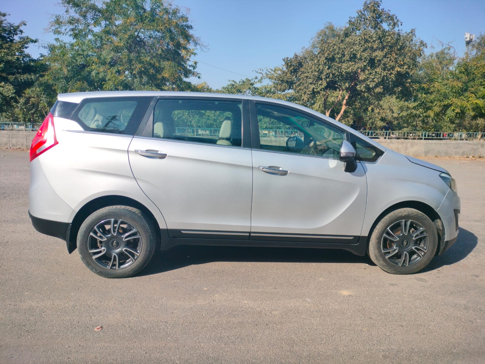 Mahindra Marazzo M4 7 Str - Mahindra First Choice
