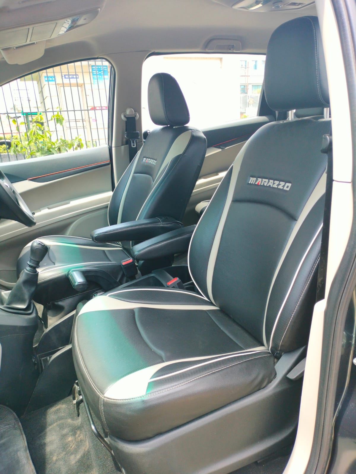 Mahindra Marazzo M2 7 Str - Mahindra First Choice