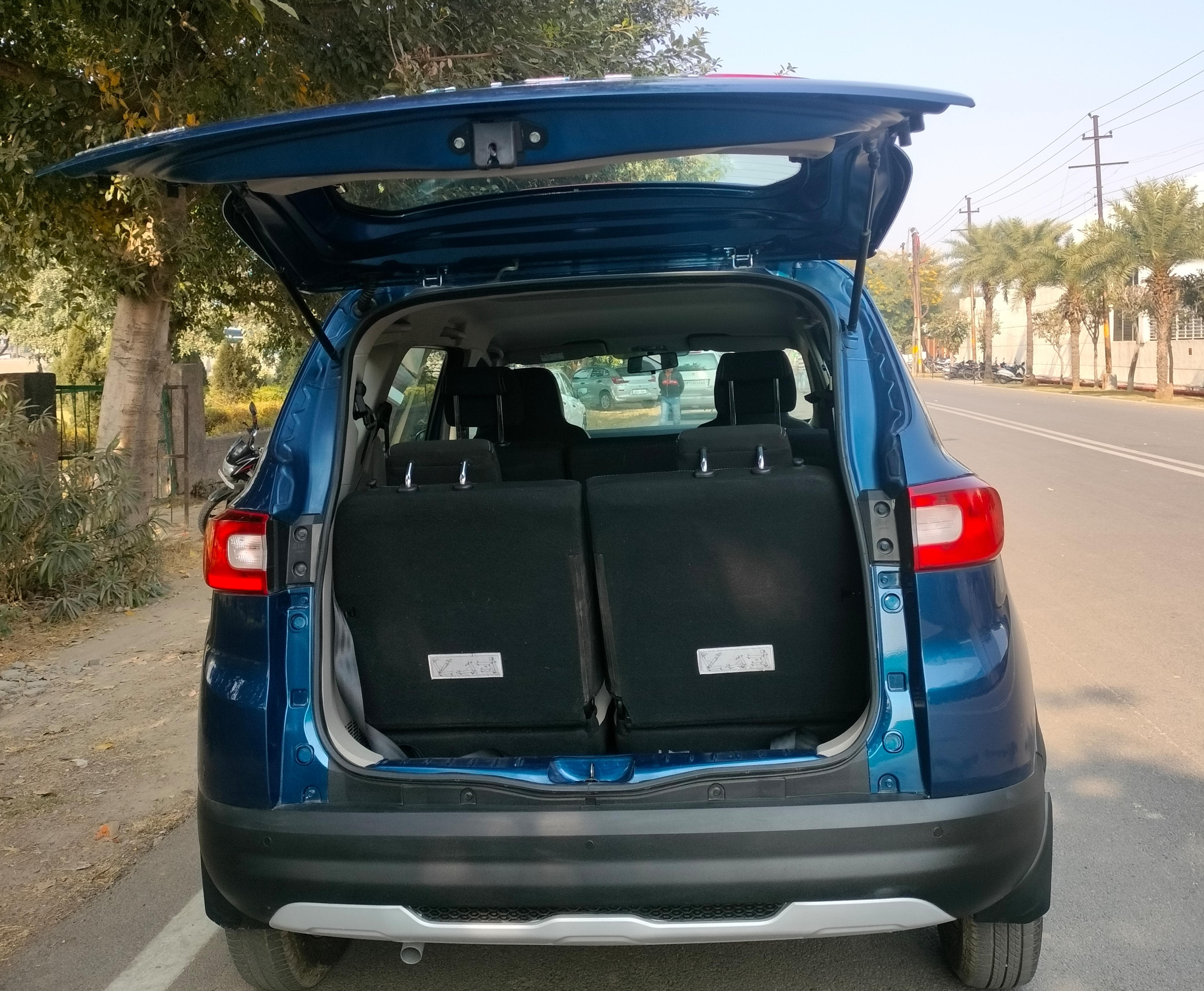 Renault Triber(2019-2020) Rxz - Mahindra First Choice