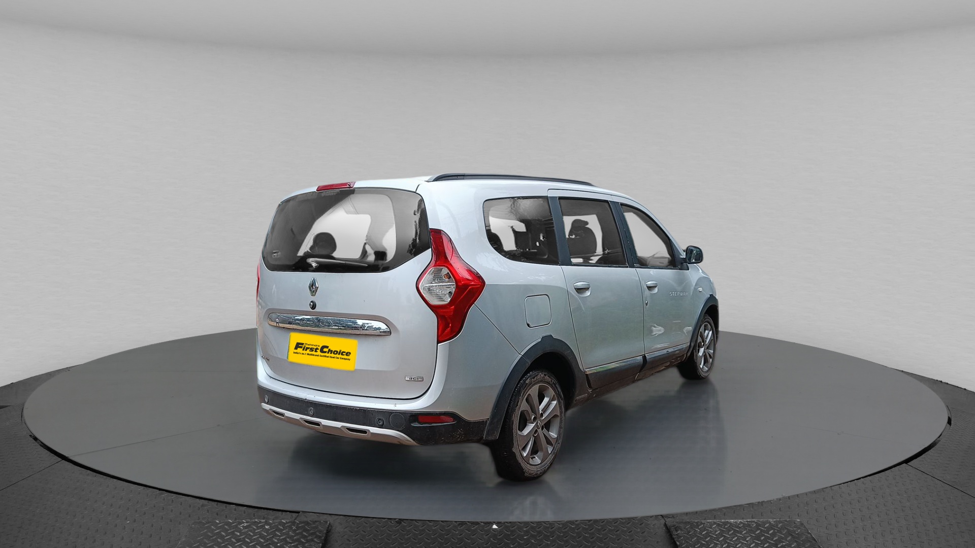 Renault Lodgy 110 Ps Rxz 7 Str Stepway - Mahindra First Choice