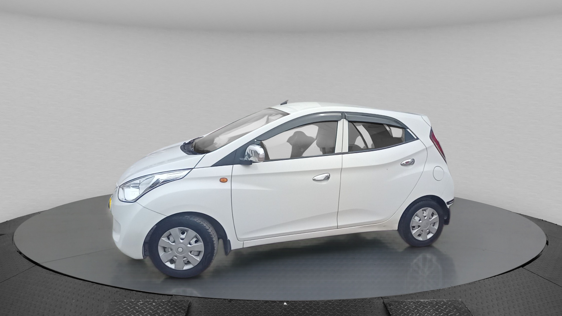 Used Hyundai EON Era Plus in Lakhimpur 2018 model, India at Best Price.