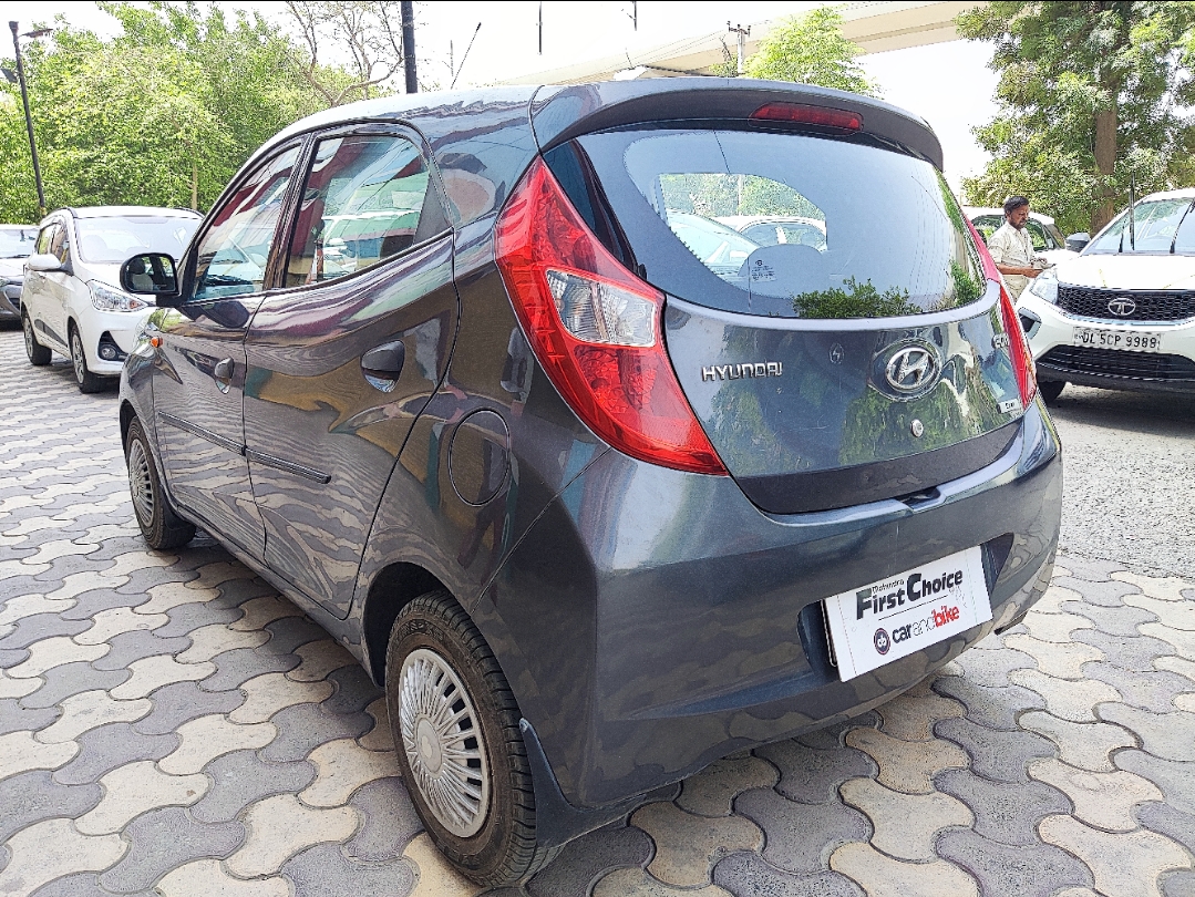 Hyundai Eon Era Plus - Mahindra First Choice