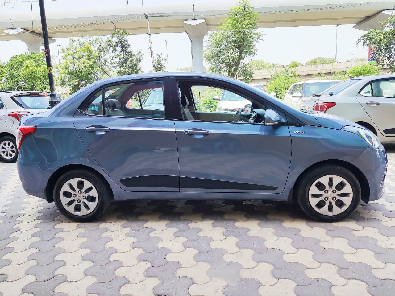 Hyundai Xcent Twilight Blue