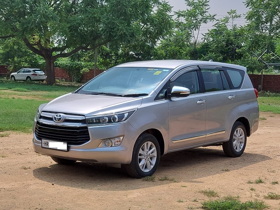 Used Toyota Innova Crysta 2.8 GX AT 7-Seater in Gurgaon 2017 model ...