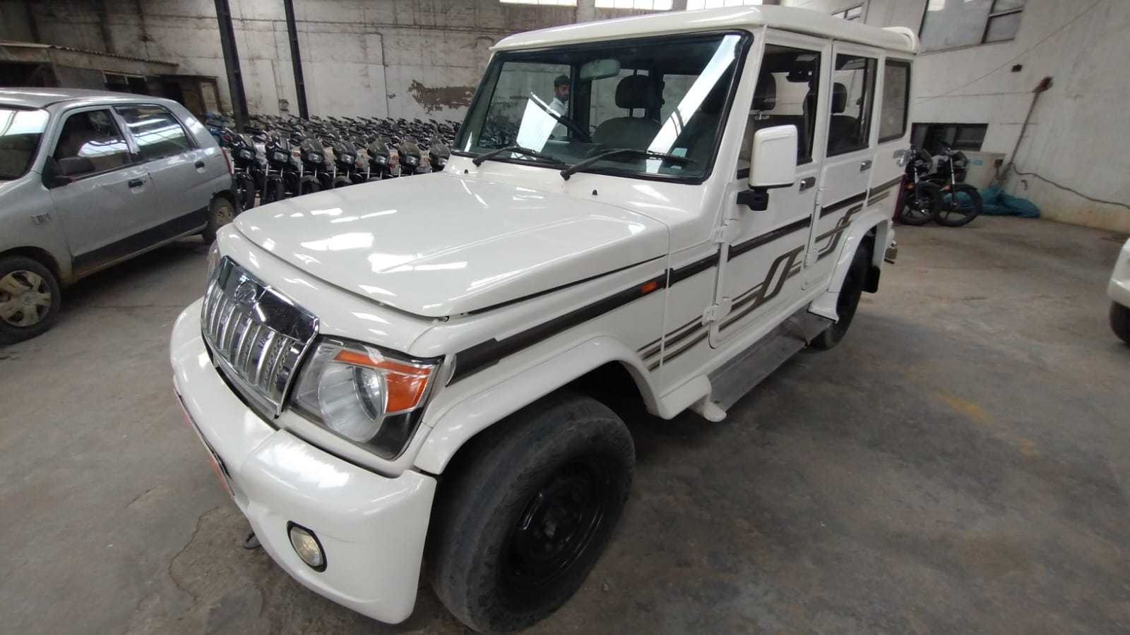 Used Mahindra Bolero SLX BS3 in Alwar 2015 model, India at Best Price.