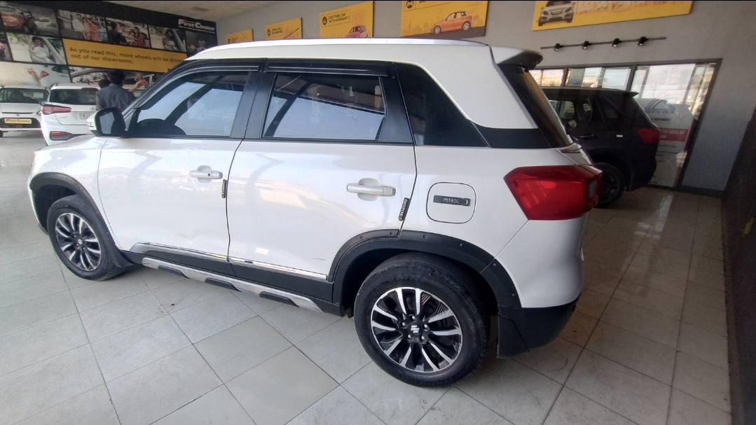 Maruti Suzuki Vitara Brezza Zxi Plus - Mahindra First Choice