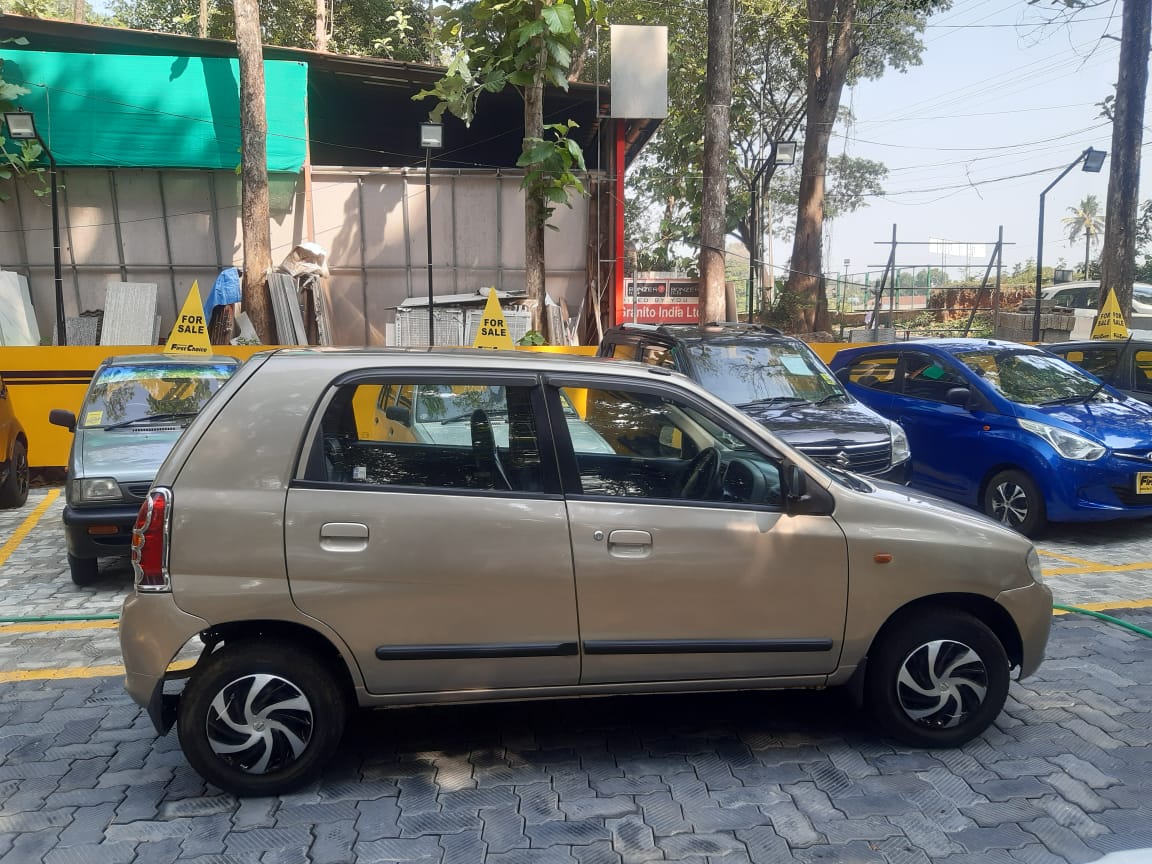 Used Maruti Suzuki Alto LXI in Kottayam 2011 model, India at Best Price.