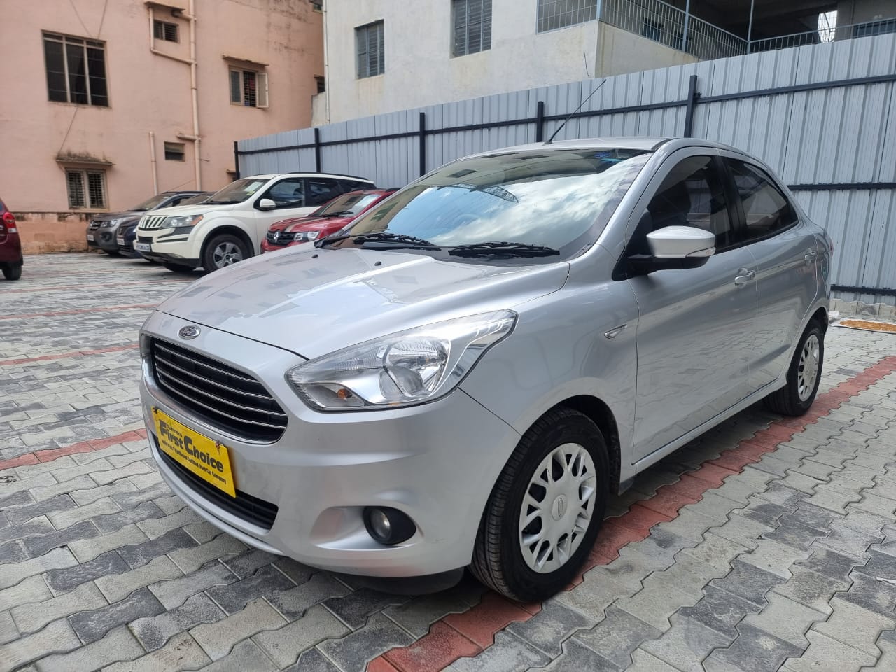 Ford Figo Aspire Trend 1.5 - Mahindra First Choice