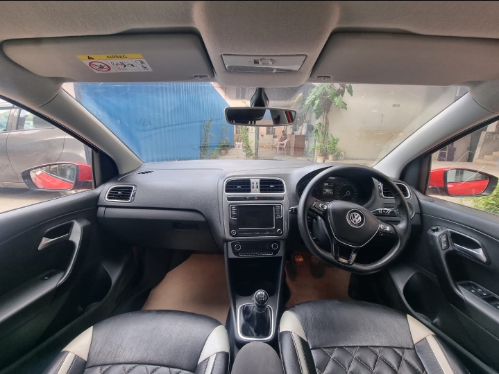 Volkswagen Polo Highline Interior