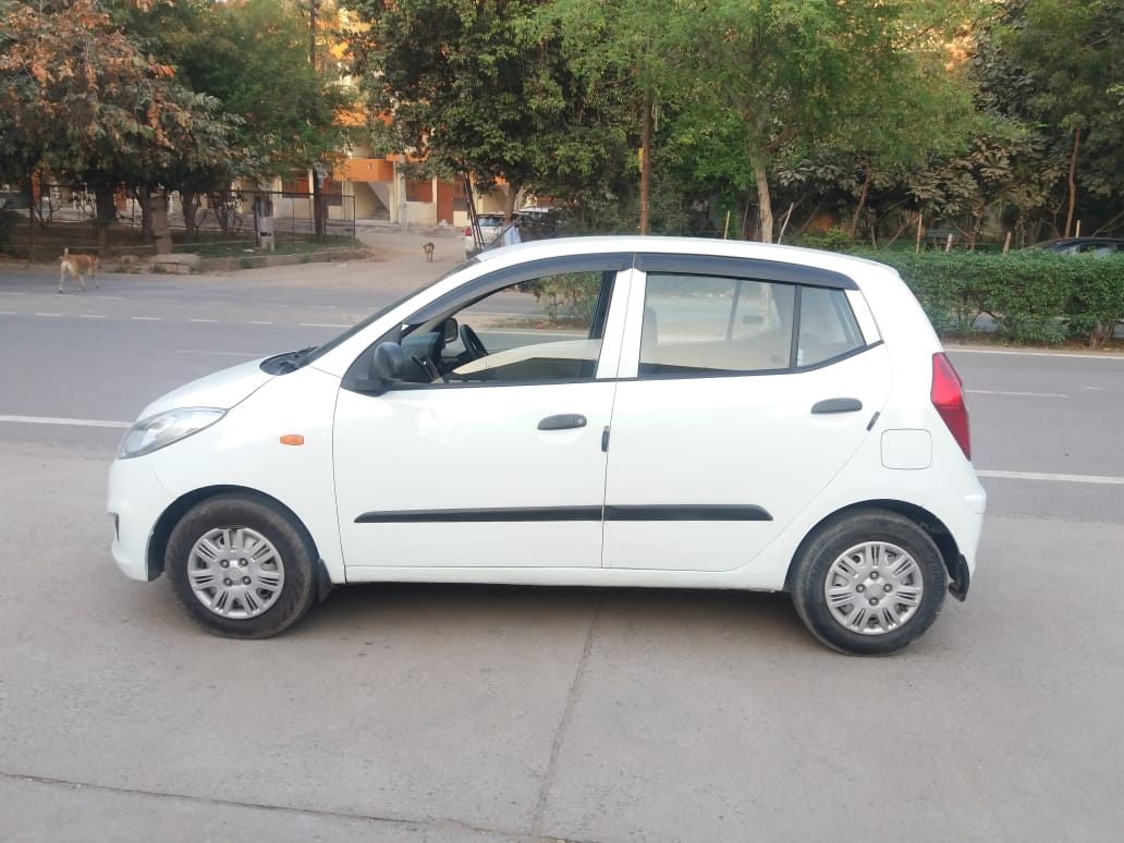 Used Hyundai i10 Era 1.1 iRDE2 in Gurgaon 2012 model, India at Best Price.