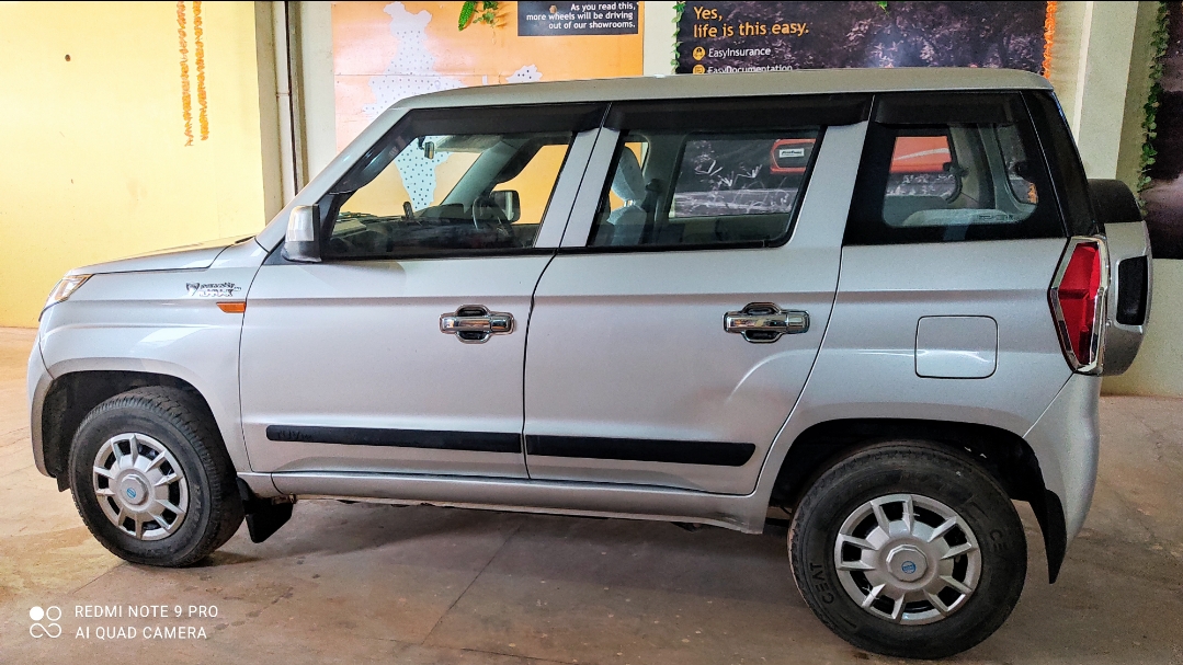 Used Mahindra TUV300 T4 Plus in Chitrakoot 2017 model, India at Best Price.