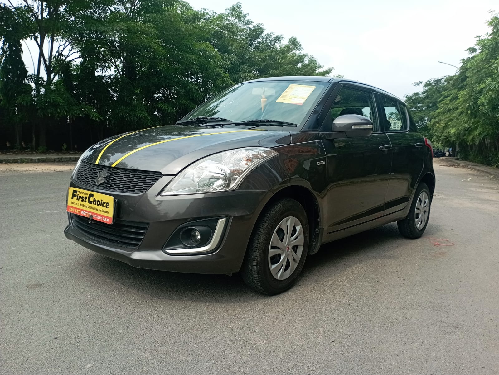 Used Maruti Suzuki Swift VDI in Surat 2016 model, India at Best Price.