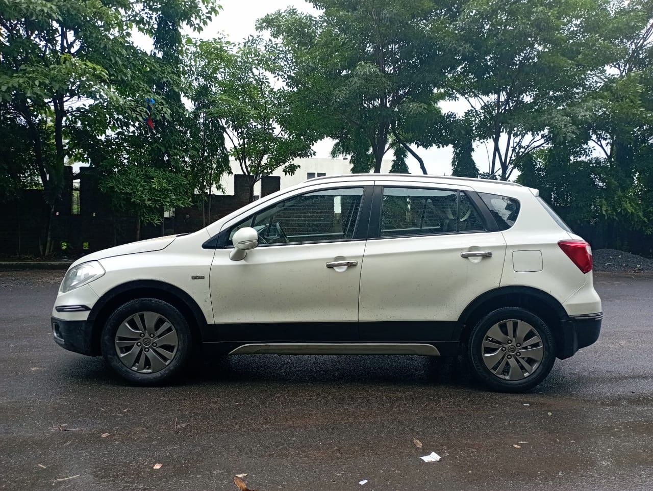 Used Maruti Suzuki S-Cross Alpha 1.6 in Surat 2016 model, India at Best ...