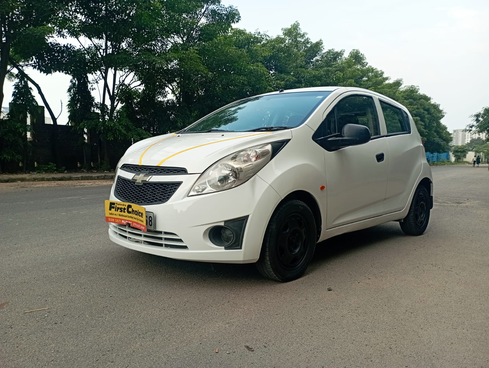 Used Chevrolet Beat 1.0 TCDi in Surat 2011 model, India at Best Price.