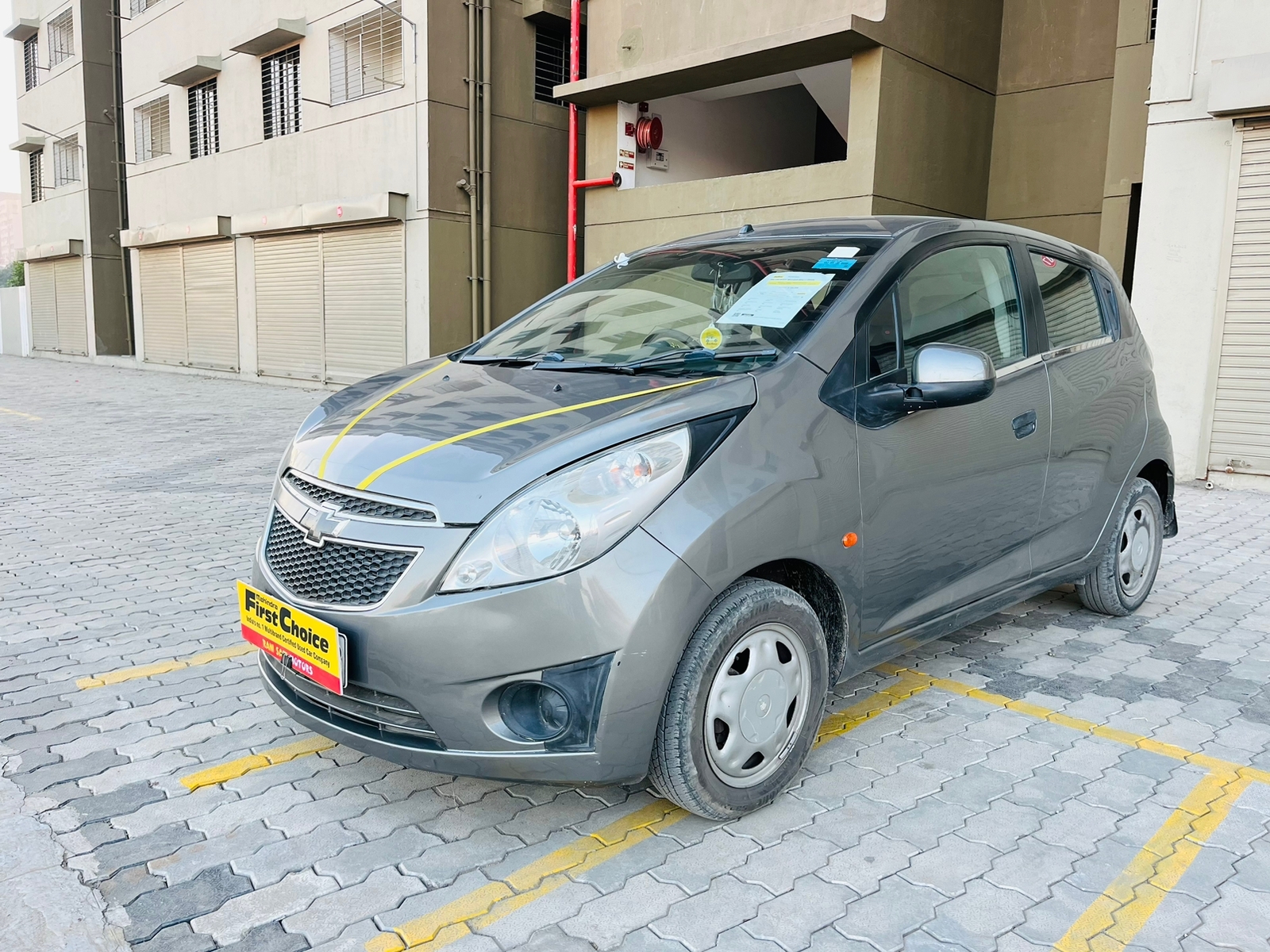 Used Chevrolet Beat 1.0 LS TCDi in Surat 2012 model, India at Best Price.