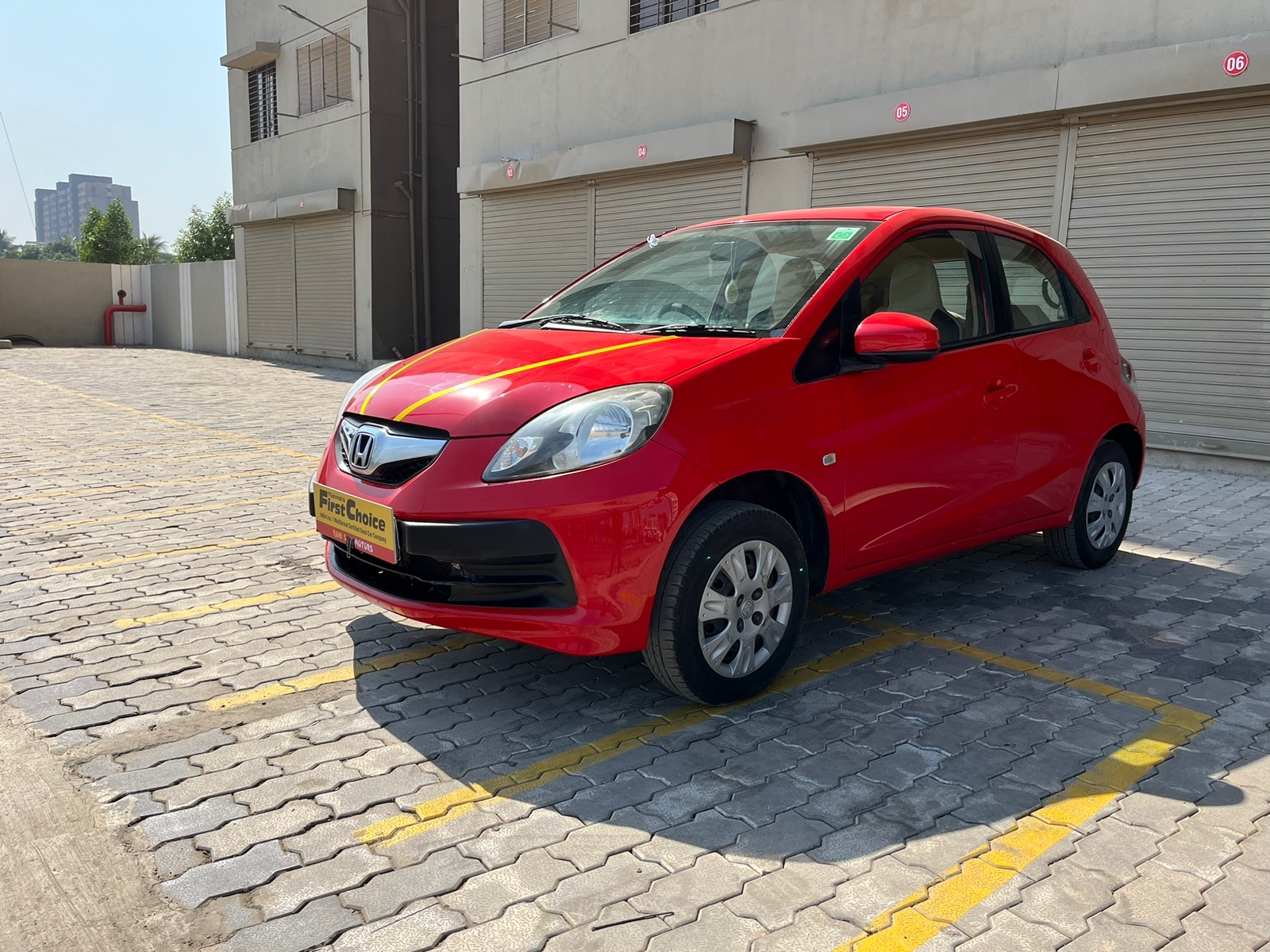 Used Honda Brio S MT Petrol in Surat 2015 model, India at Best Price.
