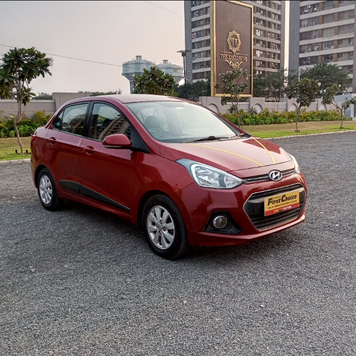 Hyundai Xcent 1.1 Crdi Mt Base - Mahindra First Choice