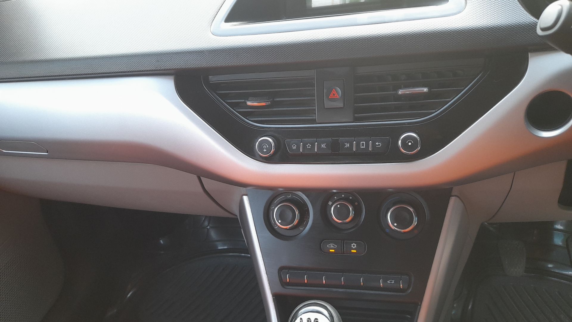 Used Tata Nexon Revotorq XM in Faridabad 2018 model, India at Best Price.