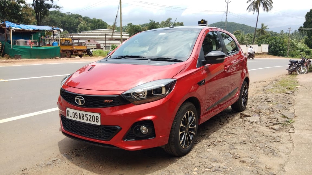 Tata Tiago JTP Price in India 2021 - Images, Mileage & Reviews - carandbike