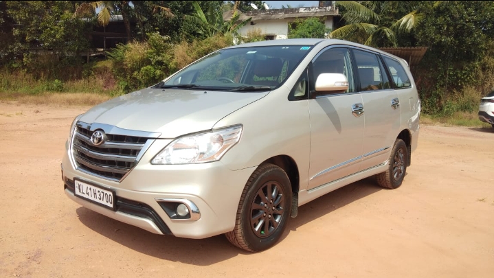 Used Toyota Innova 2.5 V in Palakkad 2013 model, India at Best Price.