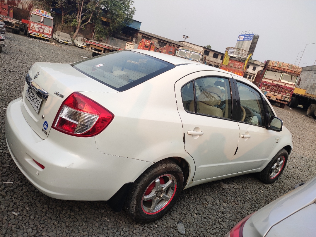 Used Maruti Suzuki SX4 VXI in Panvel 2011 model, India at Best Price.