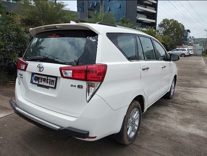 Used Toyota Innova Crysta 2.4 G Plus MT 7-Seater BS IV in Pune 2019 ...