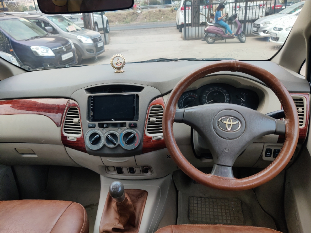Used Toyota Innova Euro III 2.5 G 8 Seater in Pune 2010 model, India at ...