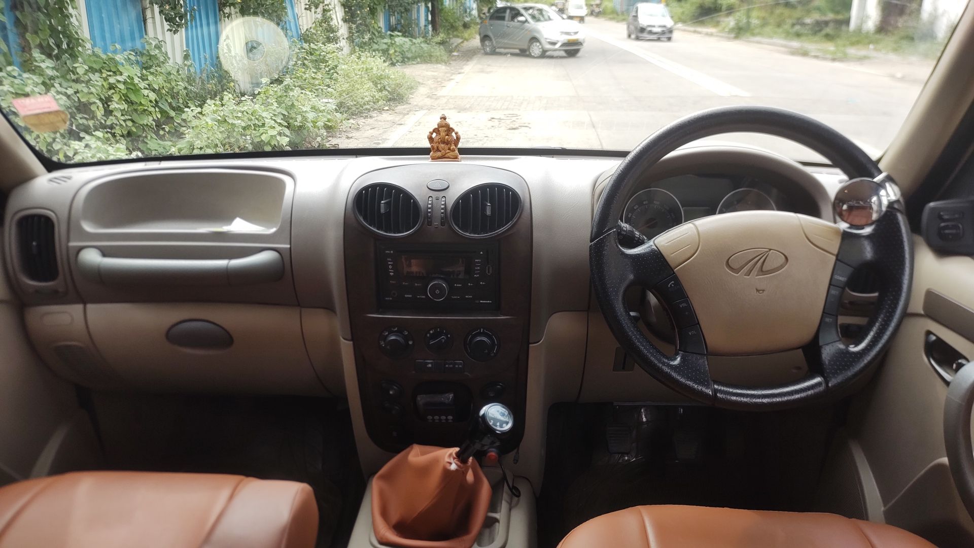 Used Mahindra Scorpio Turbo in Pune 2013 model, India at Best Price.