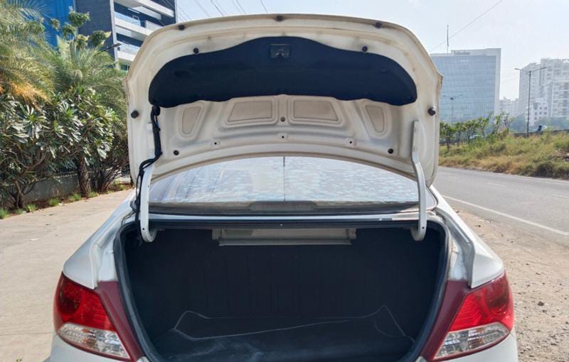 Used Hyundai Verna 1.6 CRDI S in Pune 2014 model, India at Best Price.