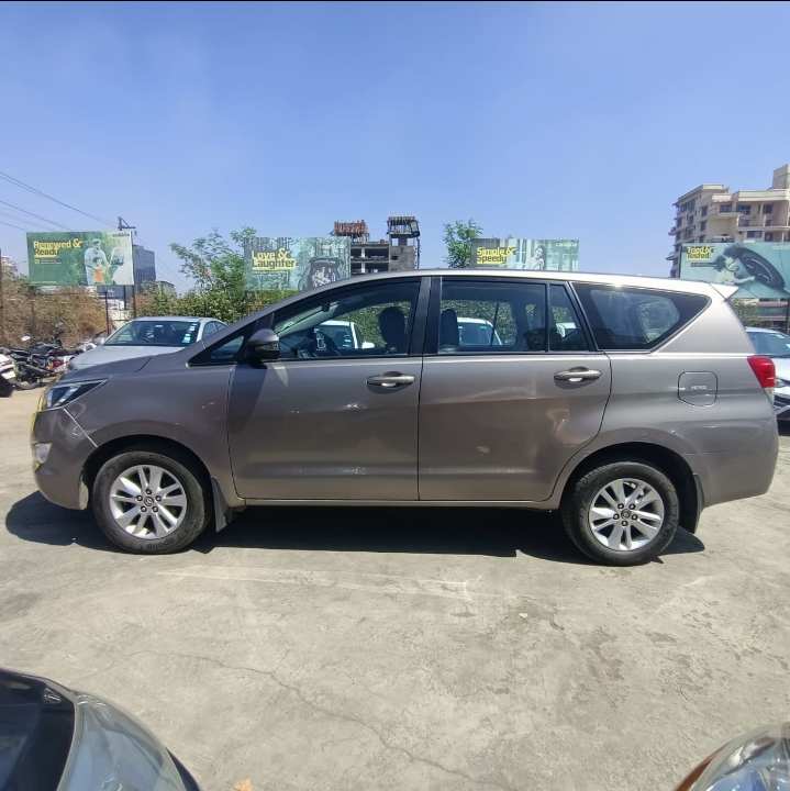 Used Toyota Innova Crysta 2.7 GX AT 7-Seater BS IV in Pune 2019 model ...