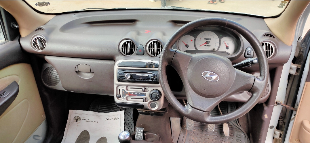 Used Hyundai Santro Xing GLS LPG in Pune 2011 model, India at Best Price.