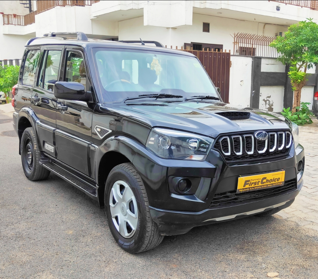 Used Mahindra Scorpio S7 140 2WD BS IV in Agra 2018 model, India at ...