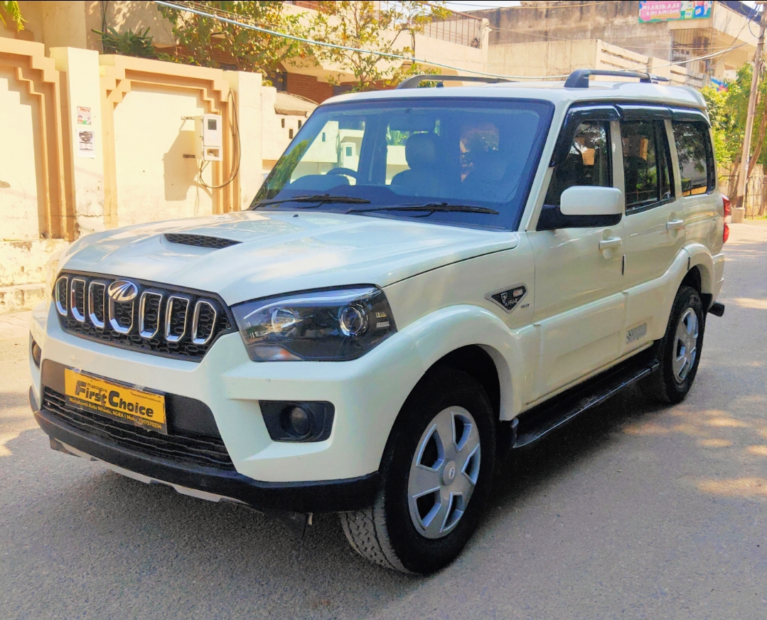 Used Mahindra Scorpio S7 140 2WD BS IV in Agra 2018 model, India at ...