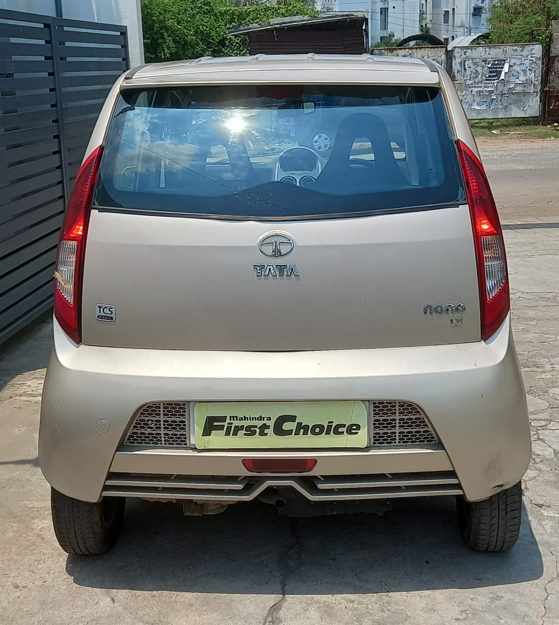 Used Tata Nano LX in Pondicherry 2011 model, India at Best Price.