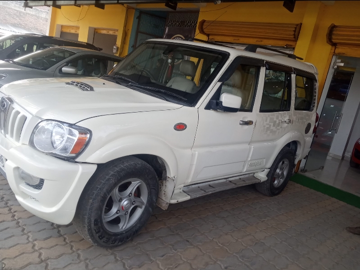 Used Mahindra Scorpio Turbo in Azamgarh 2011 model, India at Best Price.