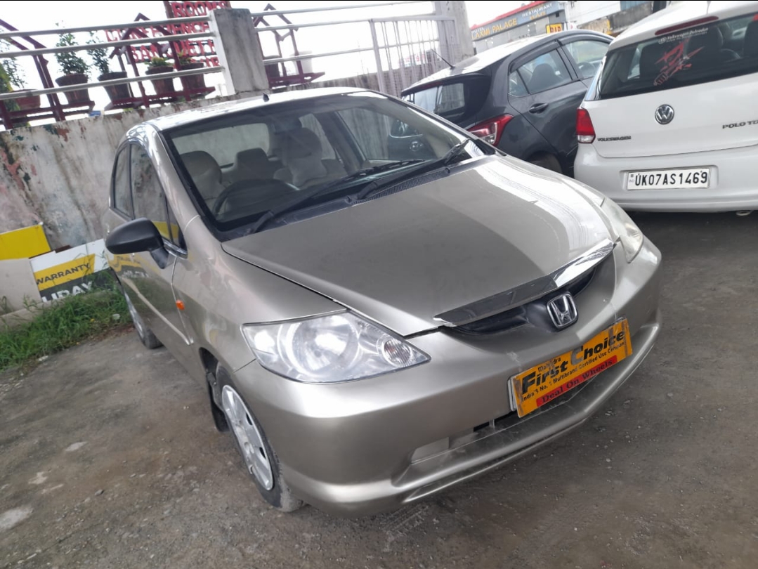 Used Honda City 1.5 GXI in Dehradun 2004 model, India at Best Price.
