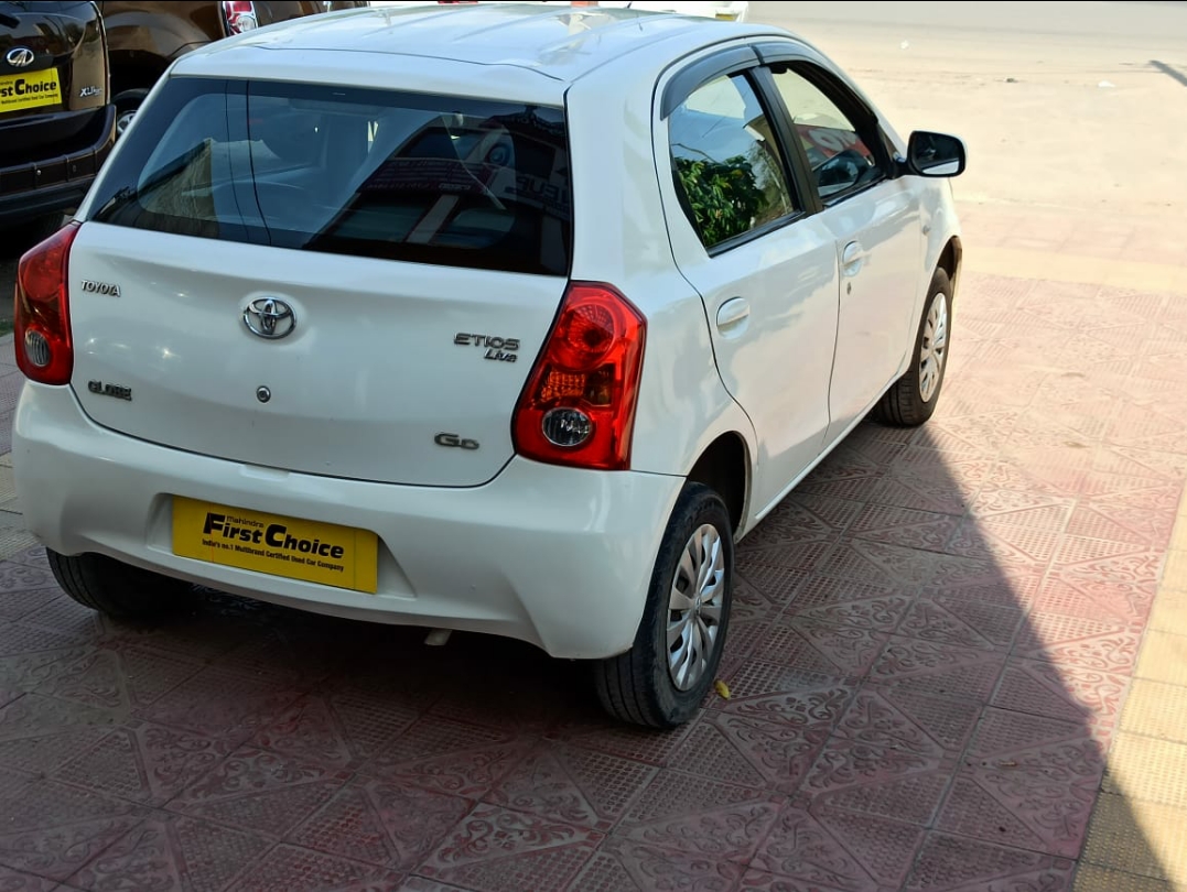 Toyota Etios Liva Gd - Mahindra First Choice