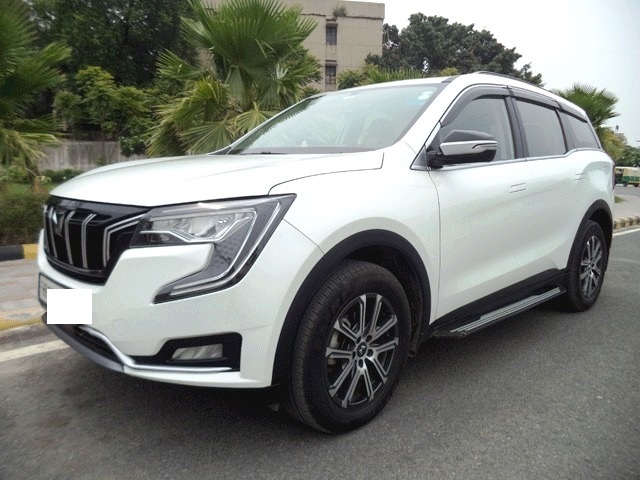 Used Mahindra XUV700 AX3 Petrol 5 STR in New Delhi 2021 model, India at ...