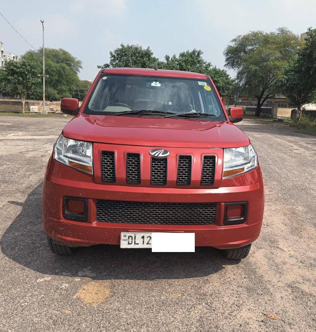 Used Mahindra TUV300 T4 Plus in New Delhi 2016 model, India at Best Price.