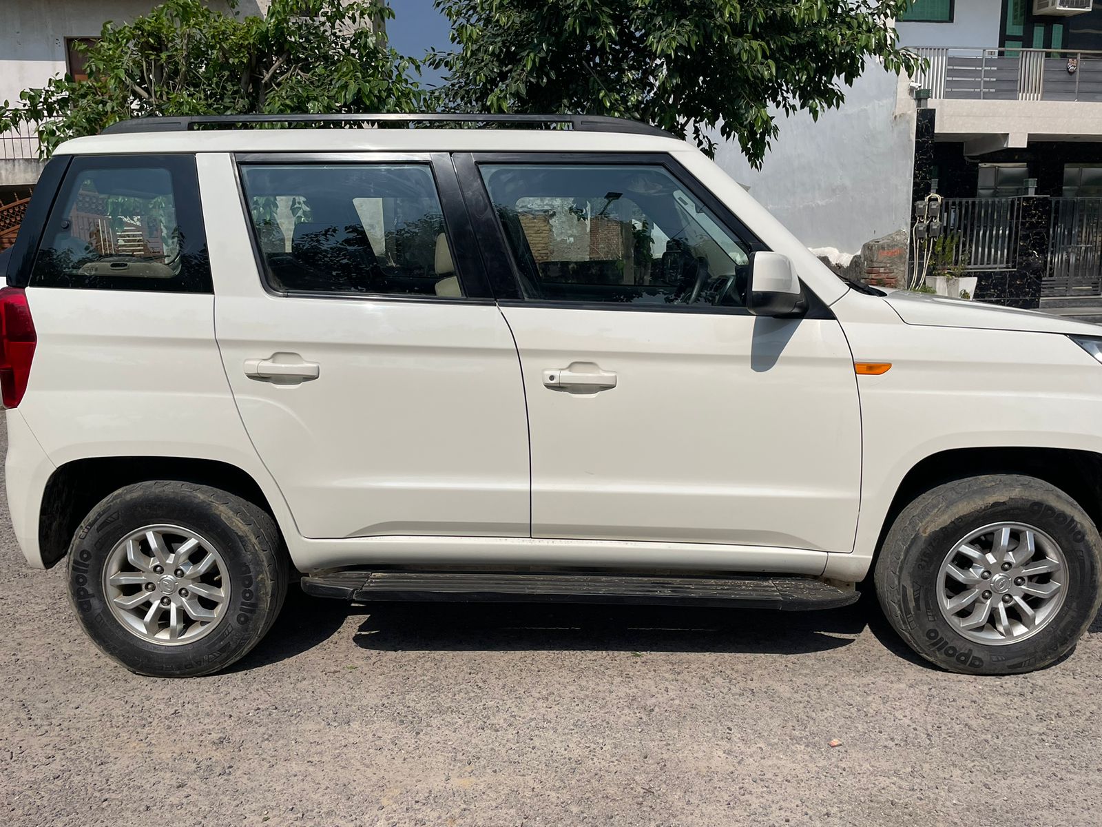 Used Mahindra TUV300 T8 100HP in New Delhi 2018 model, India at Best Price.