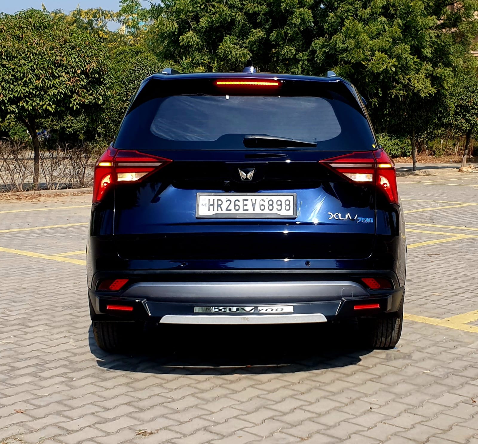 Used Mahindra XUV700 MX Diesel 5 STR in New Delhi 2022 model, India at ...